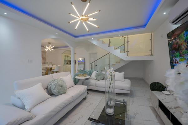 Summer Shades Villa At Legacy - Jamaica