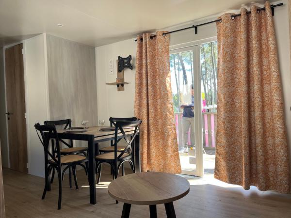 Mh 399 3 Chambres Et 2 Salles De Bain Entièrement éQuipé Dans Camping 4 éToiles - France