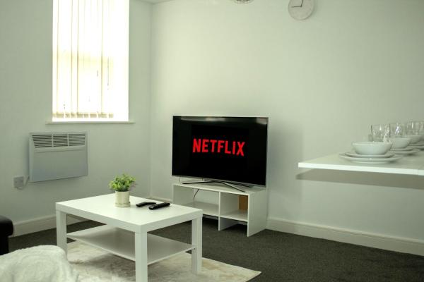 Spacious 2br Apartment With Superfast Wi-fi, Free Parking & Netflix - Nottingham