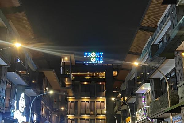 Front One Harvest Hotel Wonosobo - Wonosobo