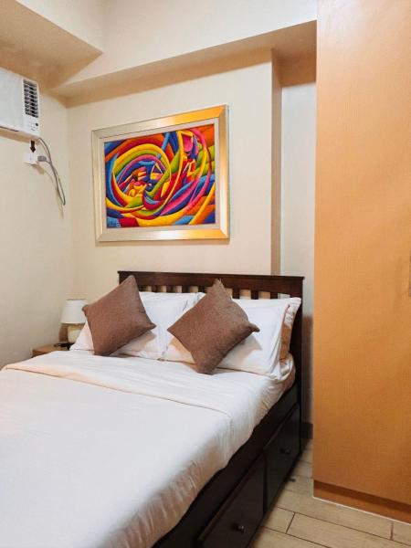 Chic Minimalist Suite In Central Location - Iloilo City