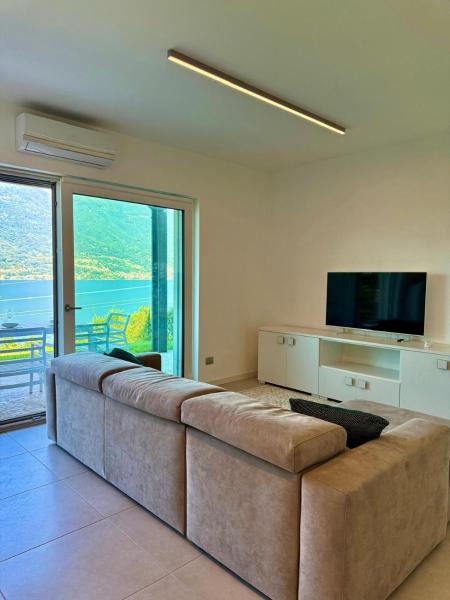 Bluelow Lakeview House - Bellano