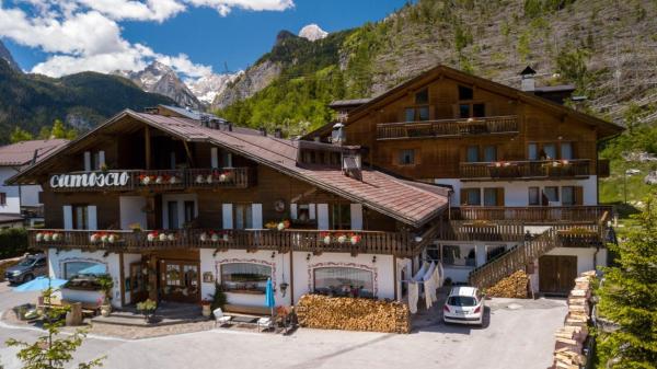 Hotel Camoscio - Alleghe