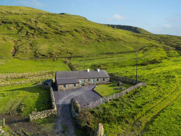 Crashpad Lodges At Yr Helfa - Anglesey