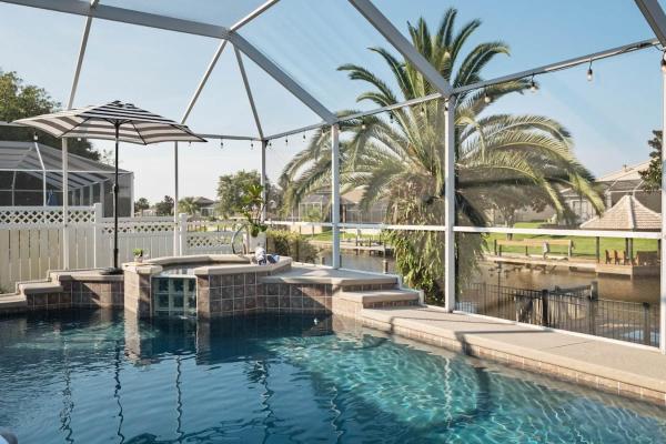 Casa Canal Waterfront Heated Pool & Spa Retreat - Palm Coast, FL
