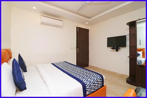 Vnx - Hotel Banaras - Paradise Grand Near Kashi Vishwanath Temple - Fully Air Conditioned And Spacious Rooms With Free Wi-fi Facility - Restaurant And Free Parking Available - Mughalsarai