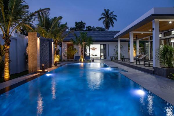 Villa Matara - Large & Stylish 5 Bedrooms With Pool - Phuket