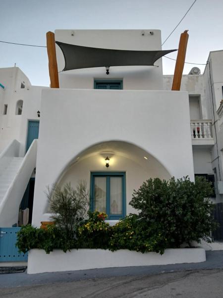 Atlantida Spacious Flat - Santorini