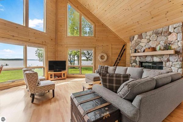 Cozy A Frame Waterfront Chalet Dock Fireplace - Suttons Bay, MI