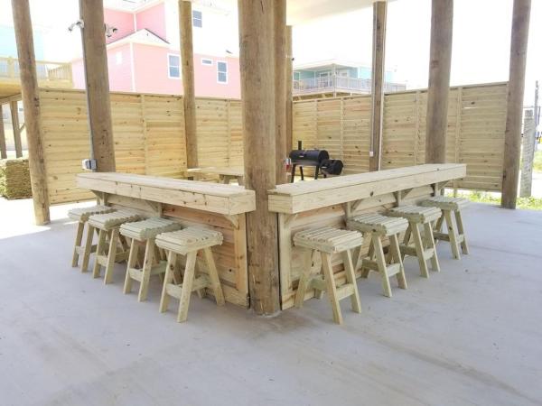 Awesome Deck, Fenced Yard! Pet & Kid Friendly! - Crystal Beach, TX