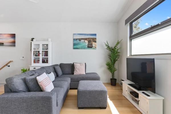 Seaside 7 - Steps From The Beach - Apollo Bay