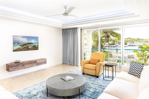 2 Bdrm Stunning Marina View At The Yacht Club C5 - Turks and Caicos Islands