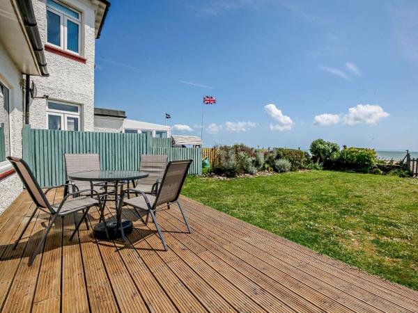 2 Bed In Pevensey Bay Bt070 - Bexhill