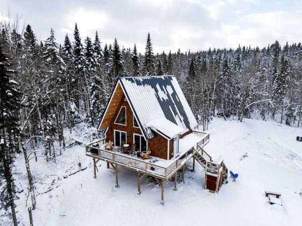 Luxurious A-frame Cabin Nestled Among Spectacular Nature In New Hampshire - Lake Francis State Park, Pittsburg