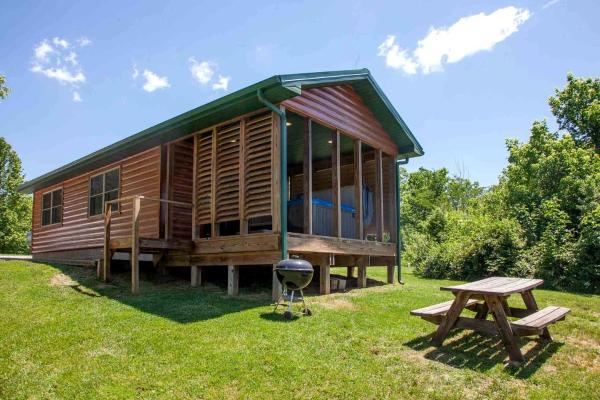 Fabulous Cabin With Hot-tub In Herod, Illinois - Illinois