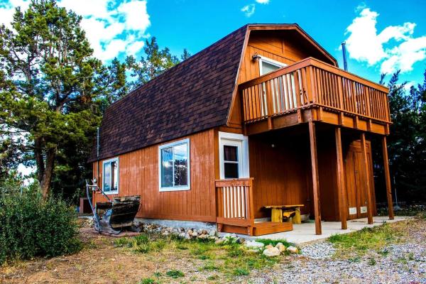 Cozy Cabin Rental With An Indoor Fireplace In Big Bear City, California - Big Bear, CA