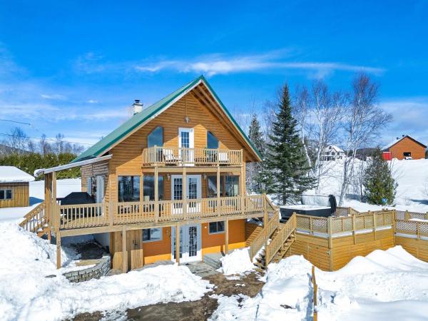 Spa Pool Table Mountain View - Martine-54 - Le Massif de Charlevoix