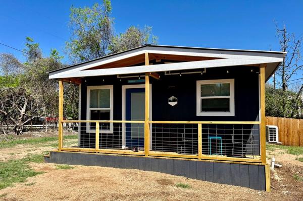 Guadalupe River Glamping, Ideal For A New Braunfels Getaway - Canyon Lake, TX