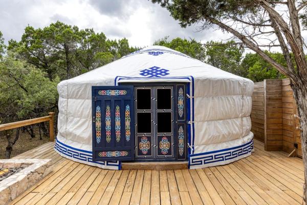 Peaceful Romantic Yurt With Hot Tub In Wimberley, Texas - キャニオン・レイク, TX