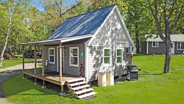 The Spruce Haven Cabin In Portage Lake, Me - Maine