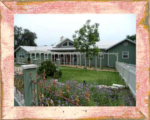 Spacious Cottage With Exquisite Pond And Hill Country Views Near Fredericksburg And Kerrville, Texas - Hunt, TX