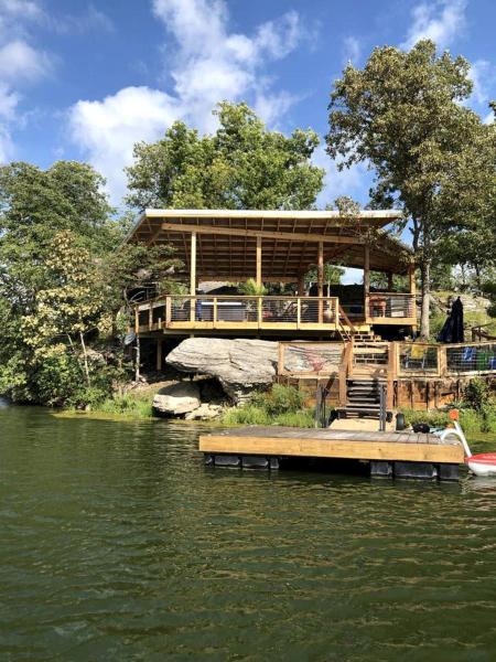 Beautiful And Luxurious Guest Suite Rental Ideal For Weekend Getaways From Kansas City - Watkins Woolen Mill State Park and State Historic Site, Lawson