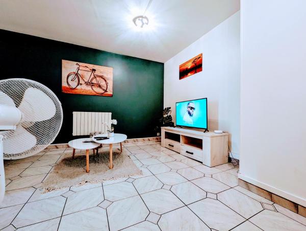 Spacious And Comfortable Apart With Terrace In Downtown - Corbeil-Essonnes