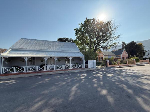 Connie’s Cottages - Montagu