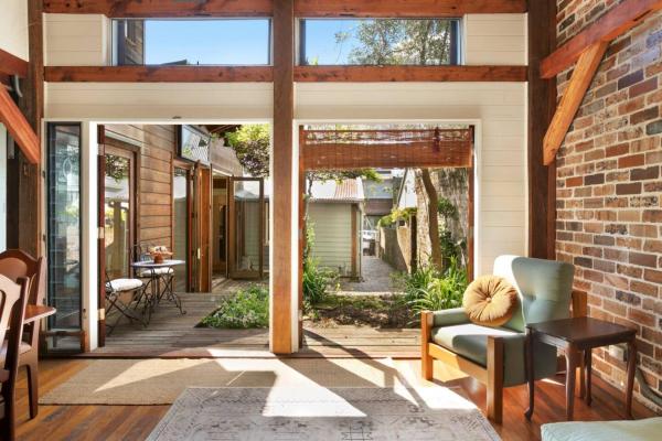 Historic Inner-west Oasis Close To Newtown - Rosebery