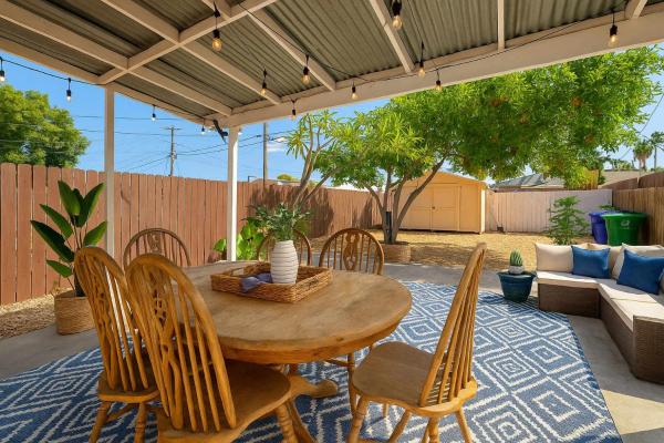 Cozy Pet Friendly Escape With Outdoor Dining - San Carlos - San Diego