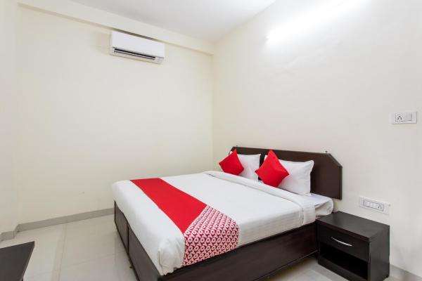 Oyo Hotel Royal Inn - Indore