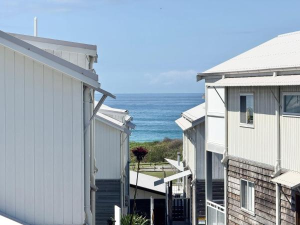 Villa Oceania At Caves Beach Villas - Newcastle