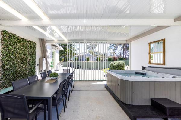 Wavesong On Watts - Pet Friendly With Spa - South Coast