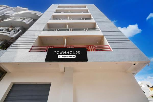 Super Townhouse Kumhrar Archeological Park Formerly Hotel Karuna Palace - Patna