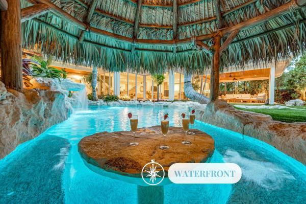 Heated Pool Lush Tropical Surrounding Castaway Key Resldences - Fort Lauderdale, FL