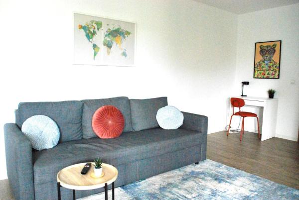 Zentrale Wohnung, 2 Betten,vollmöbliert,nahe Btu,balkon- Parkpkatz Auf Anfrage - Cottbus