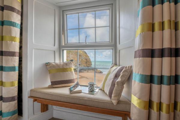 Trem Y Don At Llangrannog Beach - Llangrannog