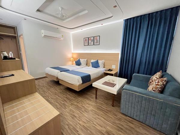 Hotel Paras - Delhi, India