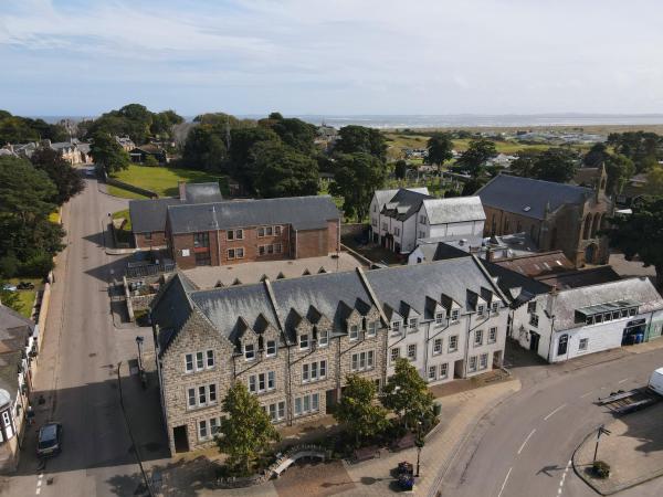 5 Argyle Place, Dornoch - Dornoch