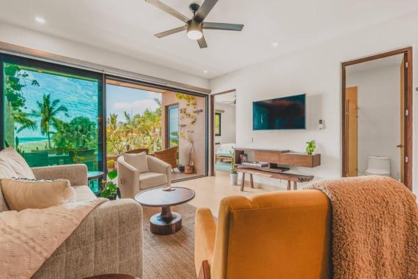 Casa De Vigil Beachfront Oasis Ocean Views Pool - Lo de Marcos