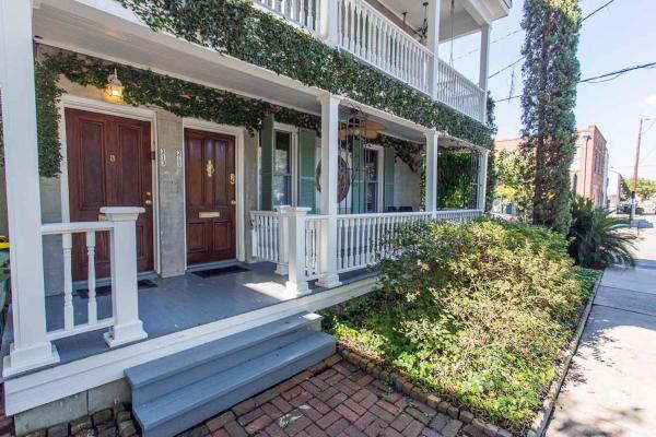 Courtyard On Gaston By Lucky Savannah - Savannah, GA