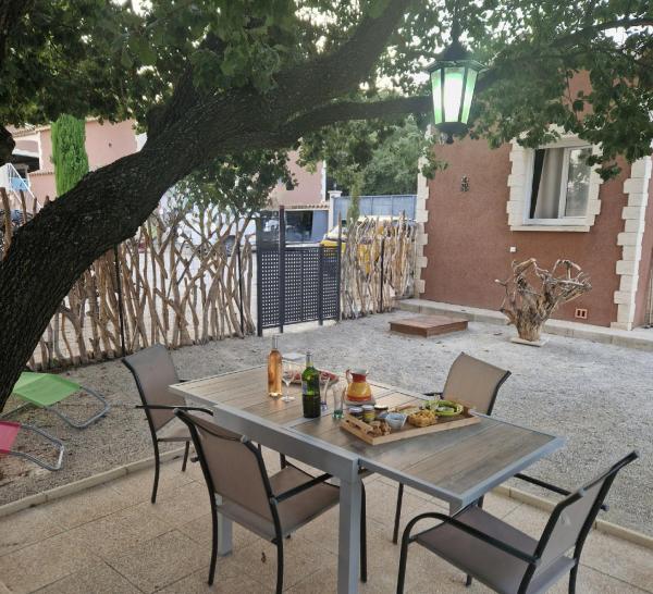 La Petite Maison Dans La Vigne - Bagnols-sur-Cèze