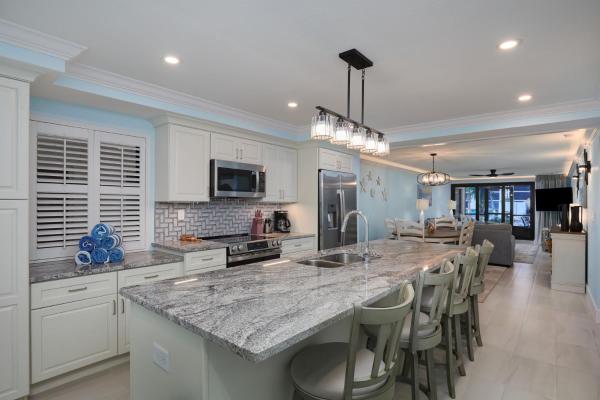 Pointe Santo E3 - Gorgeous Corner Residence At Pointe Santo - Sanibel, FL