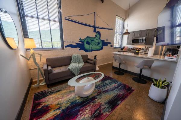 Modern King Bed Apartment Next To Brewery - Eagle Rock, VA