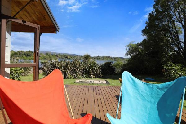 A Lakeside Story - Lakefront At Okere Falls - Rotorua