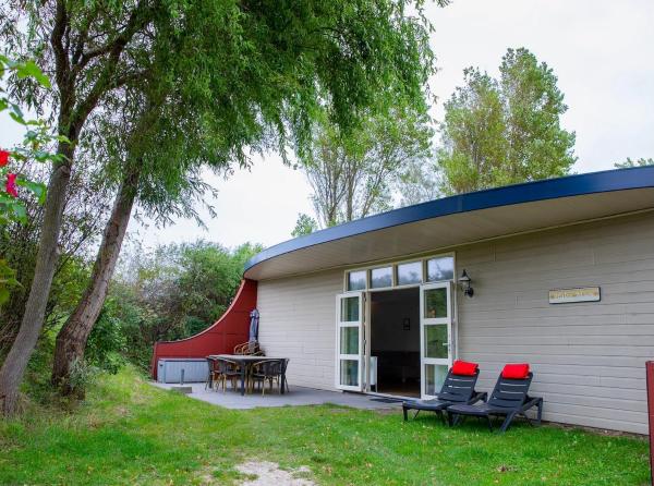 Bungalow 6 Personen - Monster