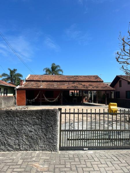 Alugo Por Dias - Sua Casa De Praia Te Espera! - Joinville