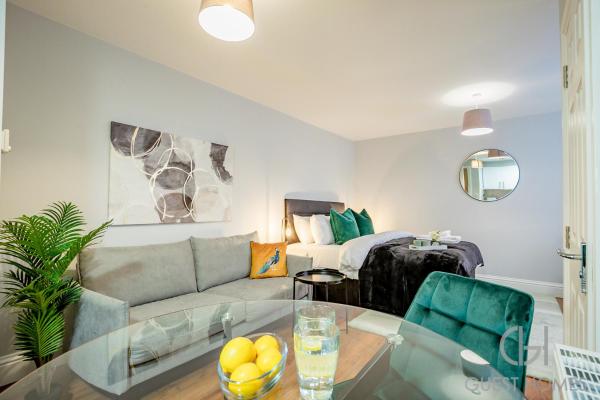 Guest Stays - Bridge Street Studio 1 - Broadway