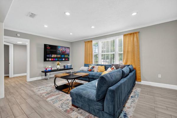 Duval Den |3br & Backyard|15 Mins To Downtown Jax - Jacksonville, FL