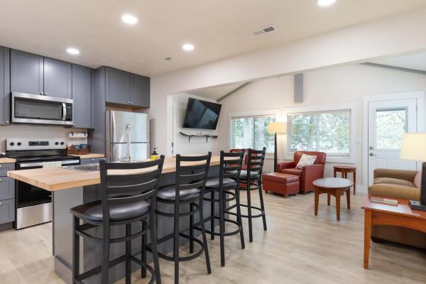 Lighthouse Lodge 3 - Kimberling City, MO